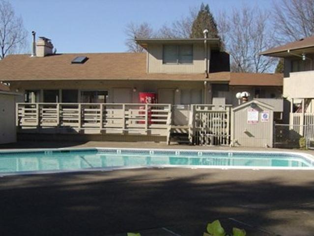 The Woodlands 1x1 Units