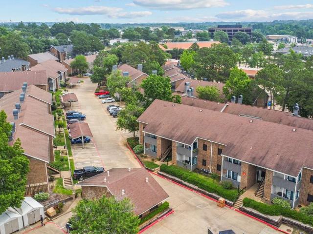 The Woodlands 1 Bedroom Apartment for Rent at 400 Old Grande Blvd, Tyler, TX 75703