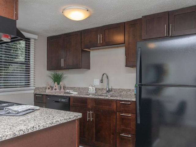 The woods At camp Creek 2 Bedroom Apartment for Rent at 3222 Kenelworth Dr, East Point, GA 30344