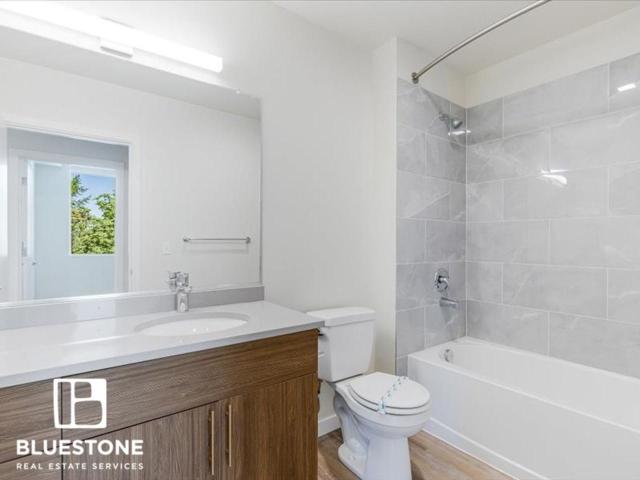 The Woods on Marquam Hill 2 Bedroom Apartment for Rent at 1311 Sw Gibbs St, Portland, OR 97239 Homestead