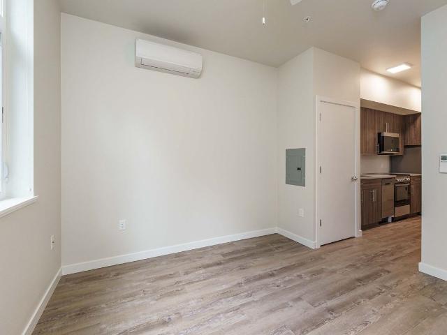 The Woods on Marquam Hill 2 Bedroom Apartment for Rent at 1311 Sw Gibbs St, Portland, OR 97239 Homestead