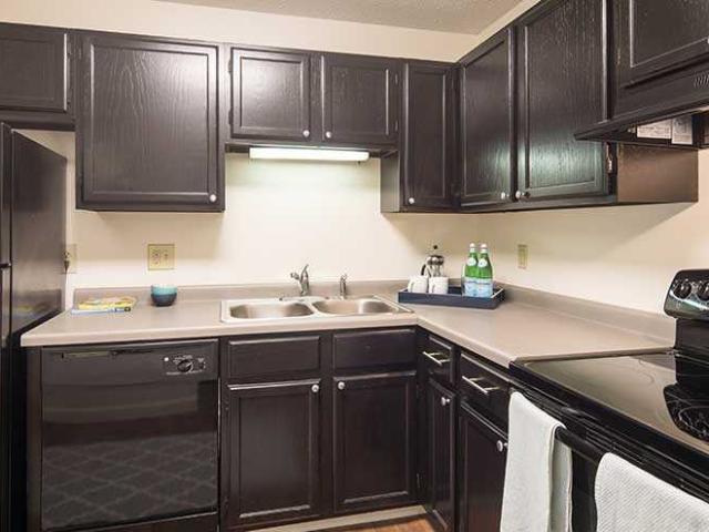 The Woods of Burnsville Apartments 2 Bedroom Apartment for Rent at 14701 Portland Ave S, Burnsville, MN 55306