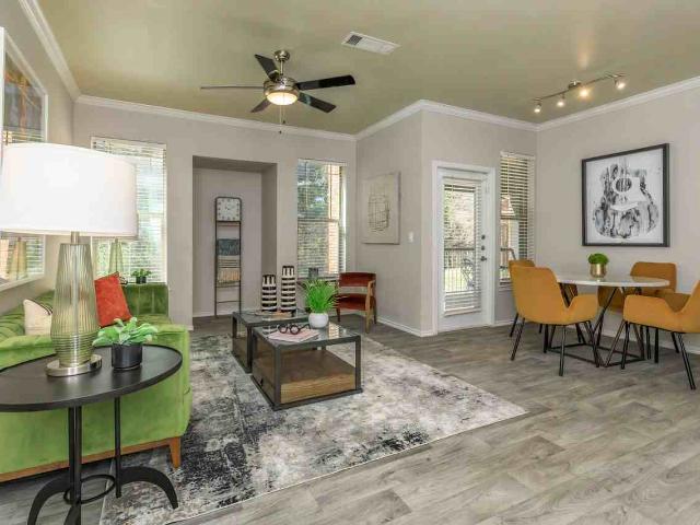 The Woods Of Five Mile Creek 2 Bedroom Apartment for Rent at 6010 S Westmoreland Rd, Dallas, TX 75237 Redbird