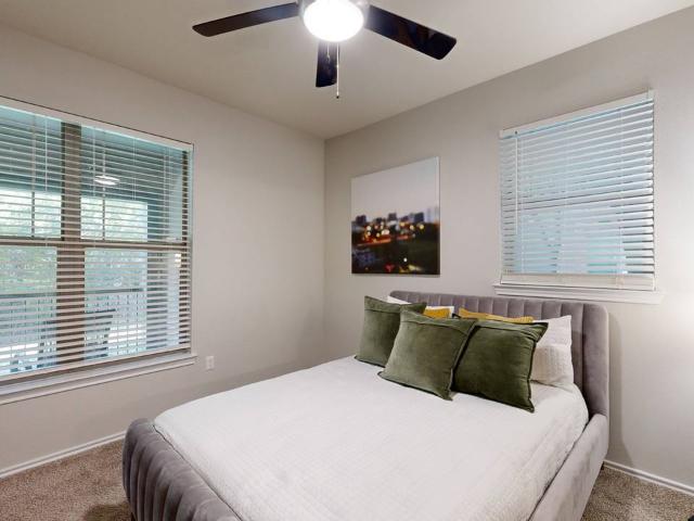 The Woods Of Five Mile Creek 3 Bedroom Apartment for Rent at 6010 S Westmoreland Rd, Dallas, TX 75237 Redbird