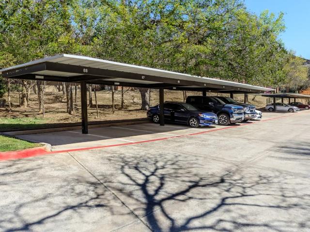 The Woods Of Five Mile Creek 3 Bedroom Apartment for Rent at 6010 S Westmoreland Rd, Dallas, TX 75237 Redbird