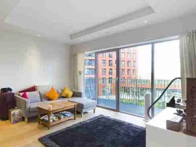 The Woods Studio, City Island Way, London, E14 0LH, United Kingdom | 2 bed apartment for rent #154577414 | Rentberry