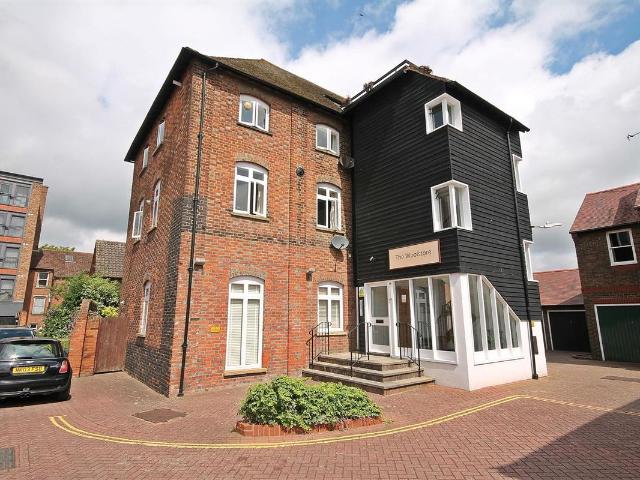 The Woolstore, Becket Mews, Canterbury CT2, 2 bed flat to rent, £1,050 pcm | PrimeLocation