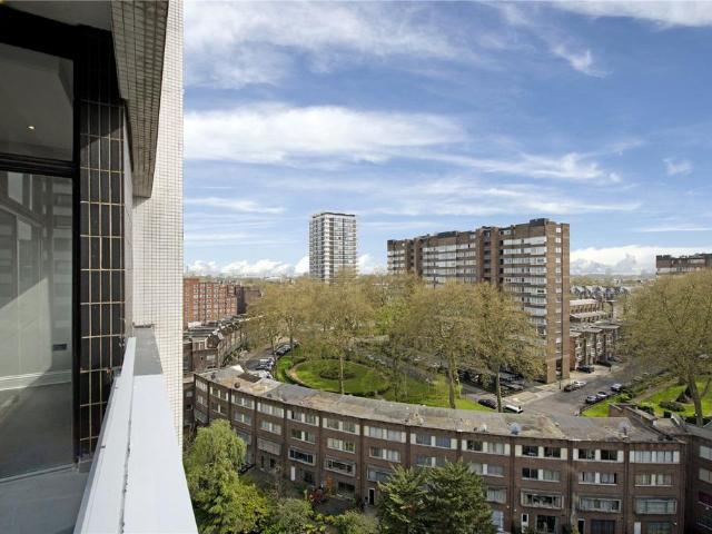 The Water Gardens, Burwood Place 3 bed flat to rent £6,067 pcm £1,400 pw
