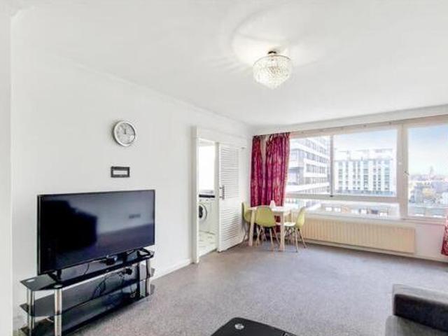 The Water Gardens, London, 1 Bedroom Flat
