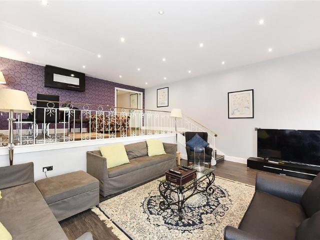 The Water Gardens, London W2 3 bed duplex to rent £6,283 pcm £1,450 pw