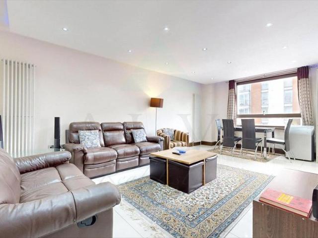 The Water Gardens, London W2 2 bed apartment to rent £3,683 pcm £850 pw
