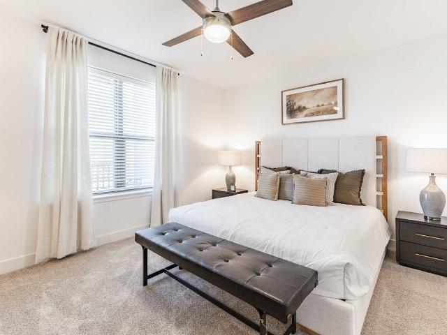 The Watts 2 Bedroom Apartment for Rent at 7235 Memorial Pkwy Nw, Huntsville, AL 35810