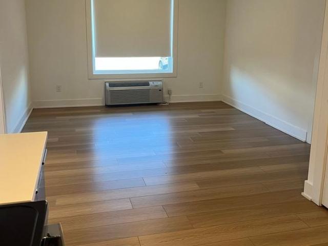 The Wayne 1 Bedroom Apartment for Rent at 1500 Main St, Lynchburg, VA 24504 Diamond Hill