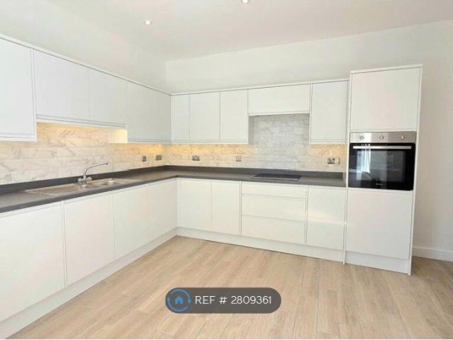 The Walk, Ebbw Vale NP23, 5 bed terraced house to rent, £1,800 pcm | PrimeLocation
