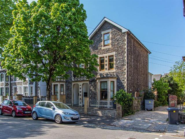 The Walk, Roath CF24, 2 bed flat to rent, £1,250 pcm | PrimeLocation