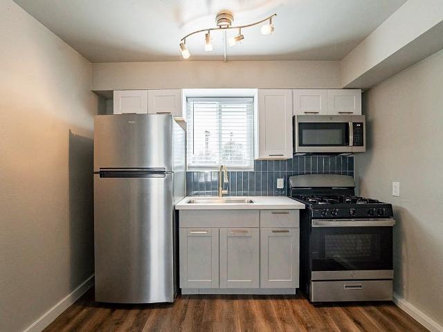 The Warhol Studio Apartment for Rent at 1415 E Apache Blvd, Tempe, AZ 85281