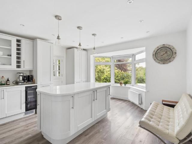 The Warren, Radlett WD7, 5 bed detached house to rent, £5,000 pcm | PrimeLocation
