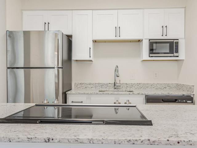 The Warwick Utilities Included 2 Bedroom Apartment for Rent at 8001 Jefferson Hwy, Baton Rouge, LA 70809 Mid City South