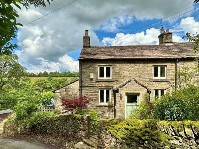 The Wash, Chapel en le frith, 2 Bedroom Semi detached