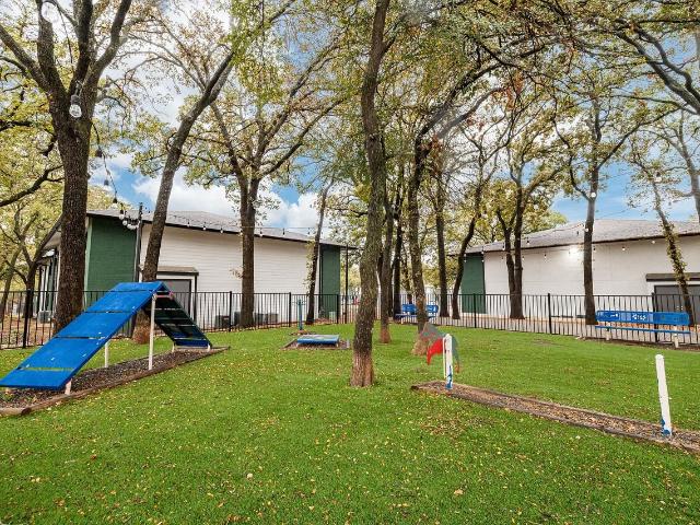 The Washington Apartment Homes 2 Bedroom Apartment for Rent at 707 Washington Dr, Arlington, TX 76011