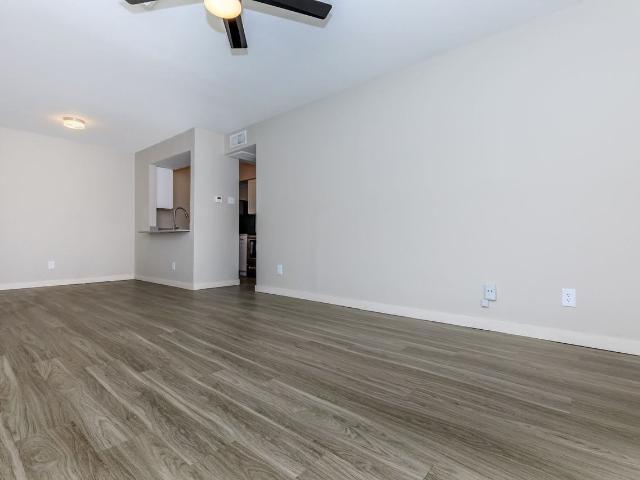The Washington Apartment Homes 2 Bedroom Apartment for Rent at 707 Washington Dr, Arlington, TX 76011