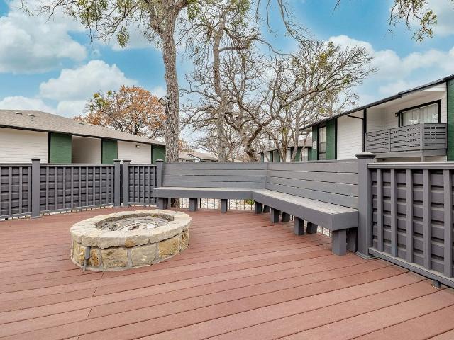 The Washington Apartment Homes 2 Bedroom Apartment for Rent at 707 Washington Dr, Arlington, TX 76011