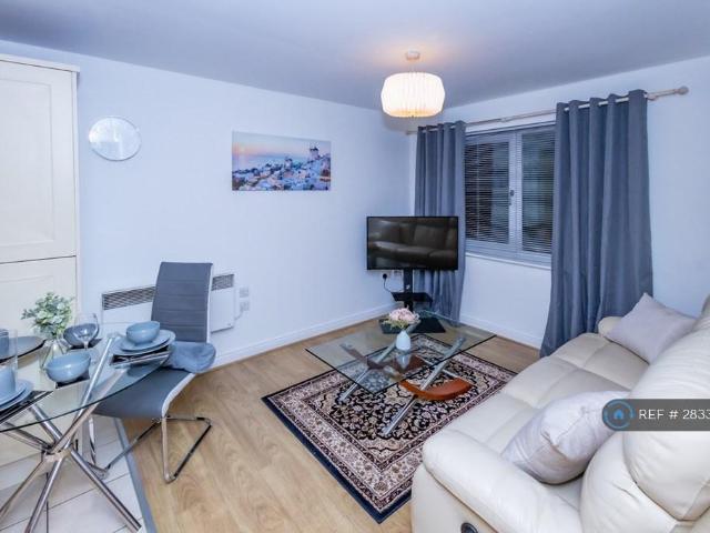 The Wedge, Nottingham, NG6 2 bed flat to rent £1,180 pcm £272 pw