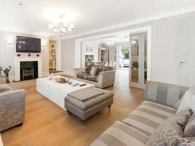 The Wellington Health Centre, 16 Wellington Road, London, NW8 9SL, United Kingdom | 3 bed duplex for rent #128993241 | Rentberry