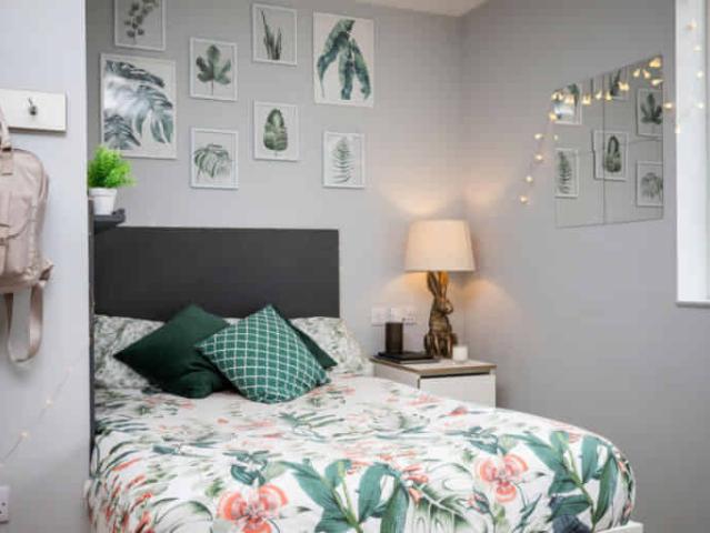 The West Wing, Cardiff Student Accommodation | Amber