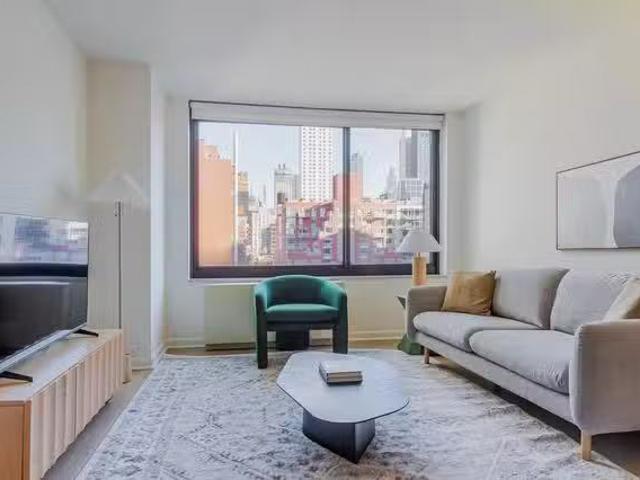 The Westminster, 180 West 20th St, Chelsea 1 Bedroom 1 Bath