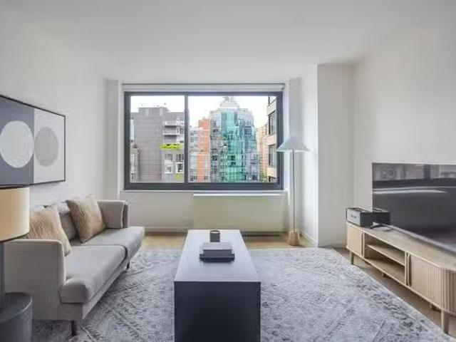 The Westminster, 180 West 20th St, Chelsea 1 Bedroom 1 Bath