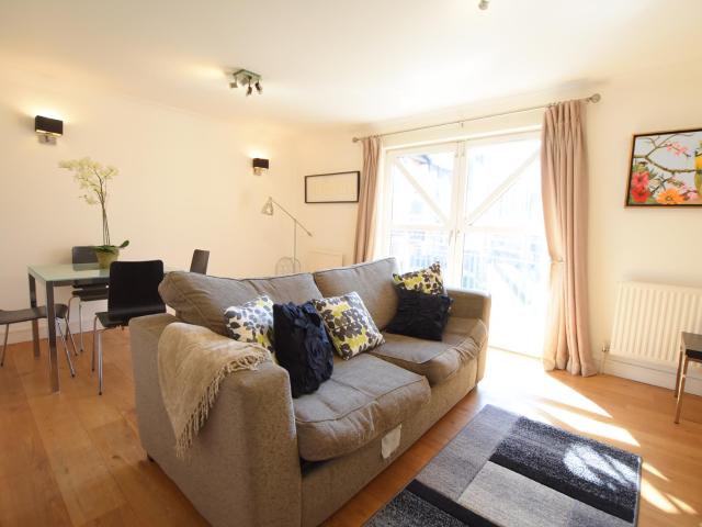 The Westbourne Flat 30 1 Flat 30 Artesian Road London 2578858