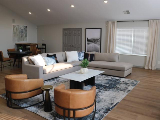 The Westcott 4 Bedroom Apartment for Rent at 6649 Old Boonville Hwy, Evansville, IN 47715
