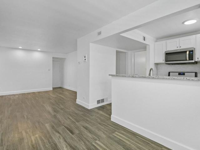 The Westfort at Broadway 2 Bedroom Apartment for Rent at 333 Brahan Blvd, San Antonio, TX 78215