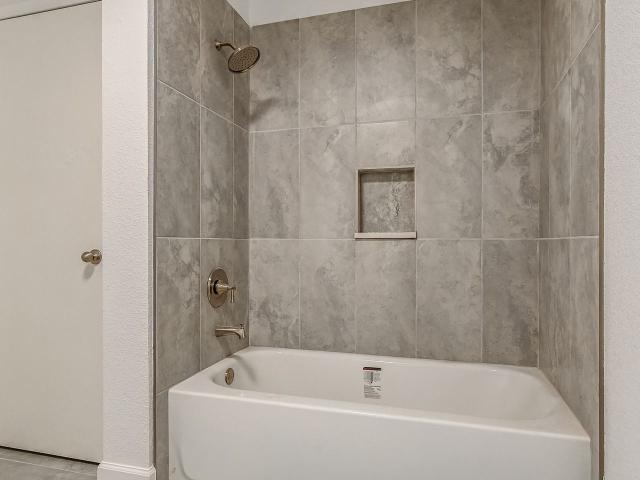 The Westfort at Broadway 2 Bedroom Apartment for Rent at 333 Brahan Boulevard, San Antonio, TX 78215