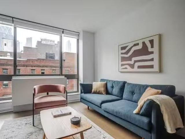 The Westport, 500 West 56th St, Hell's Kitchen 1 Bedroom 1.
