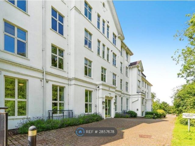 The Whitehouse, Northampton NN5, 2 bed flat to rent, £1,000 pcm | PrimeLocation
