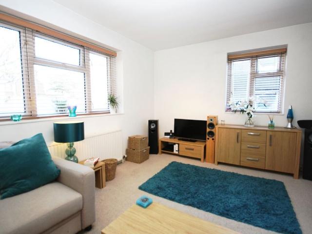 The Willoughbys, East Sheen SW14, 1 bed flat to rent, £1,900 pcm | PrimeLocation