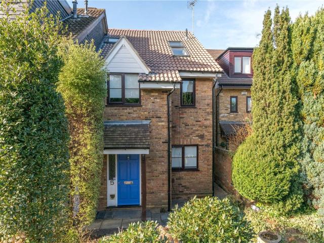 The Willows, Weybridge KT13, 4 bed semi detached house to rent, £4,250 pcm | PrimeLocation