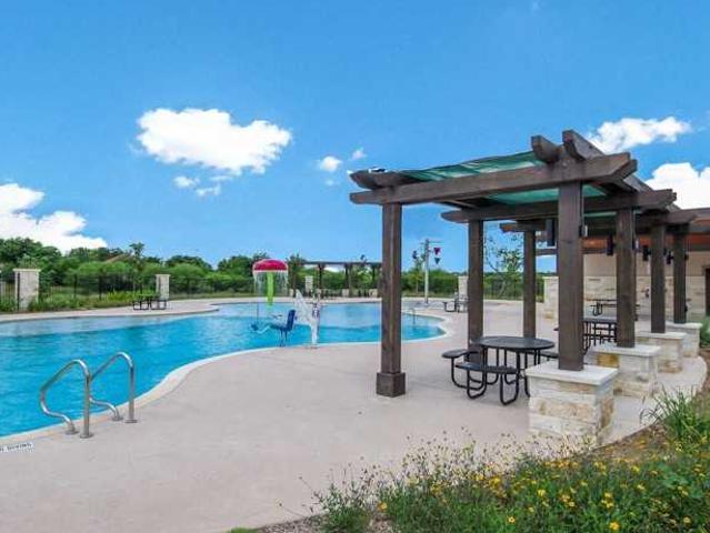 The Willows at Kendall Brook 3 Bedroom Apartment for Rent at 5735 Cool River Way, San Antonio, TX 78244