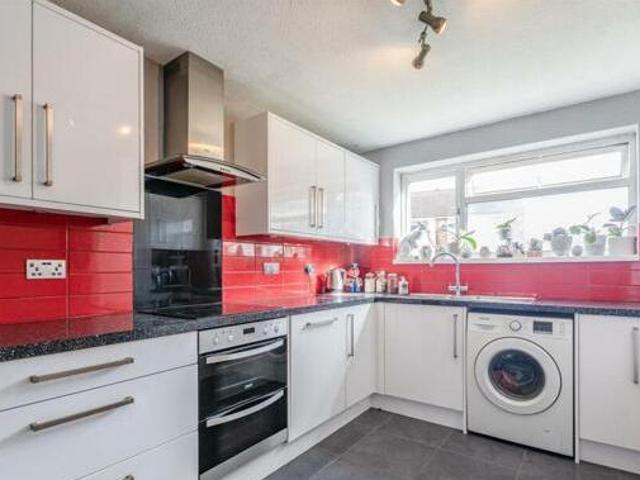 The Willows, Byfleet, 3 Bedroom Terraced