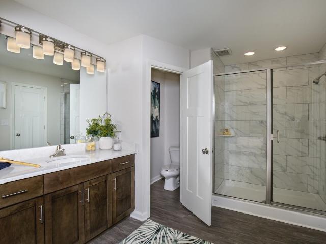 The Willows of Plainview 1 Bedroom Apartment for Rent at 9800 Willow Brook Cir, Louisville, KY 40223