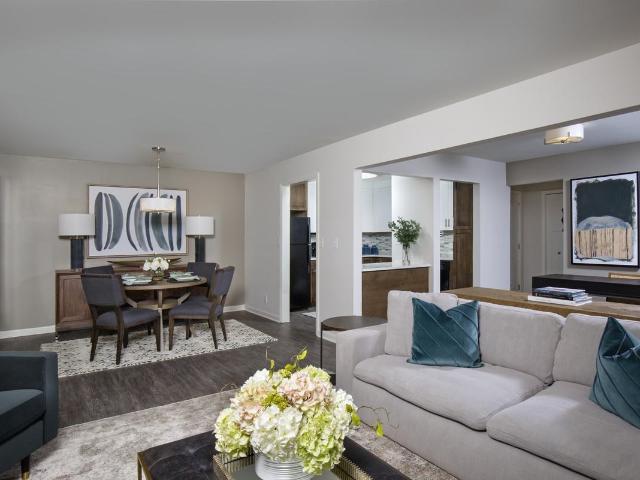 The Willows of Plainview 2 Bedroom Apartment for Rent at 9800 Willow Brook Cir, Louisville, KY 40223
