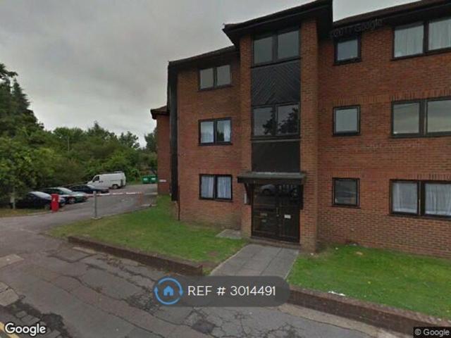 The Willows, Redhill RH1, 1 bed flat to rent, £1,250 pcm | PrimeLocation