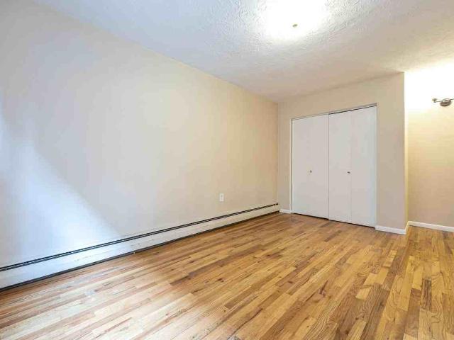 The Willa 1 Bedroom Apartment for Rent at 2257 Nw Glisan St, Portland, OR 97210 Northwest District