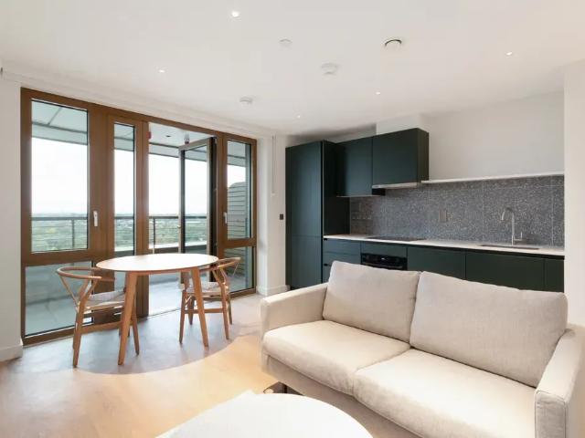 The Wiltern, Dawlish Avenue East, Perivale UB6, Studio to rent, £1,560 pcm | PrimeLocation