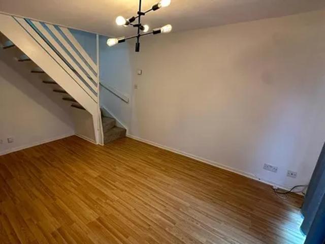 The Windsors, Buckhurst Hill, IG9 6DJ, United Kingdom | 2 bed townhouse for rent #139621577 | Rentberry