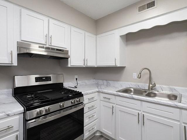 The Wren 2 Bedroom Apartment for Rent at 460 E Blackstock Rd, Spartanburg, SC 29301
