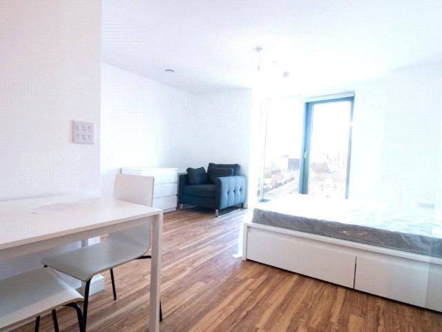 The Tower, 19 Plaza Boulevard, Liverpool L8, 1 bed flat to rent, £750 pcm | PrimeLocation