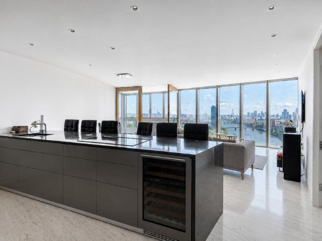 The Tower, SW8, 1 St. George Wharf